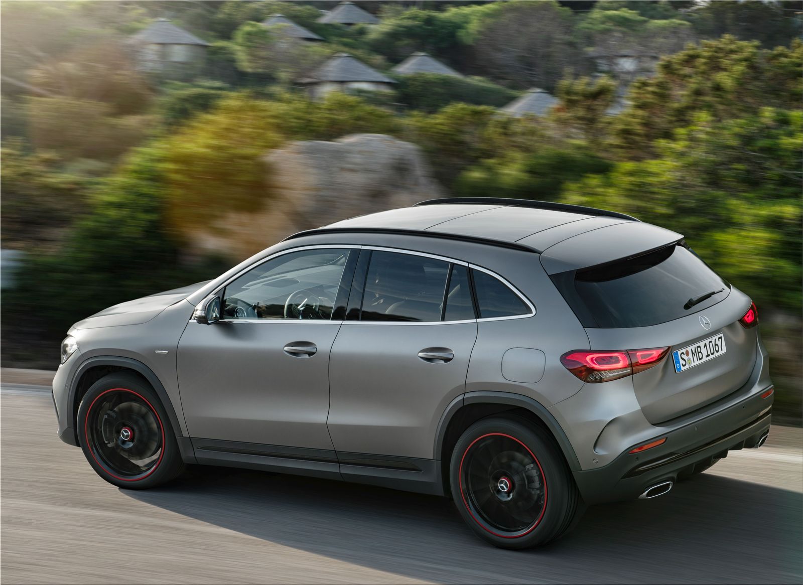 The new Mercedes-Benz GLA - official info and photos|Mercedes-Benz