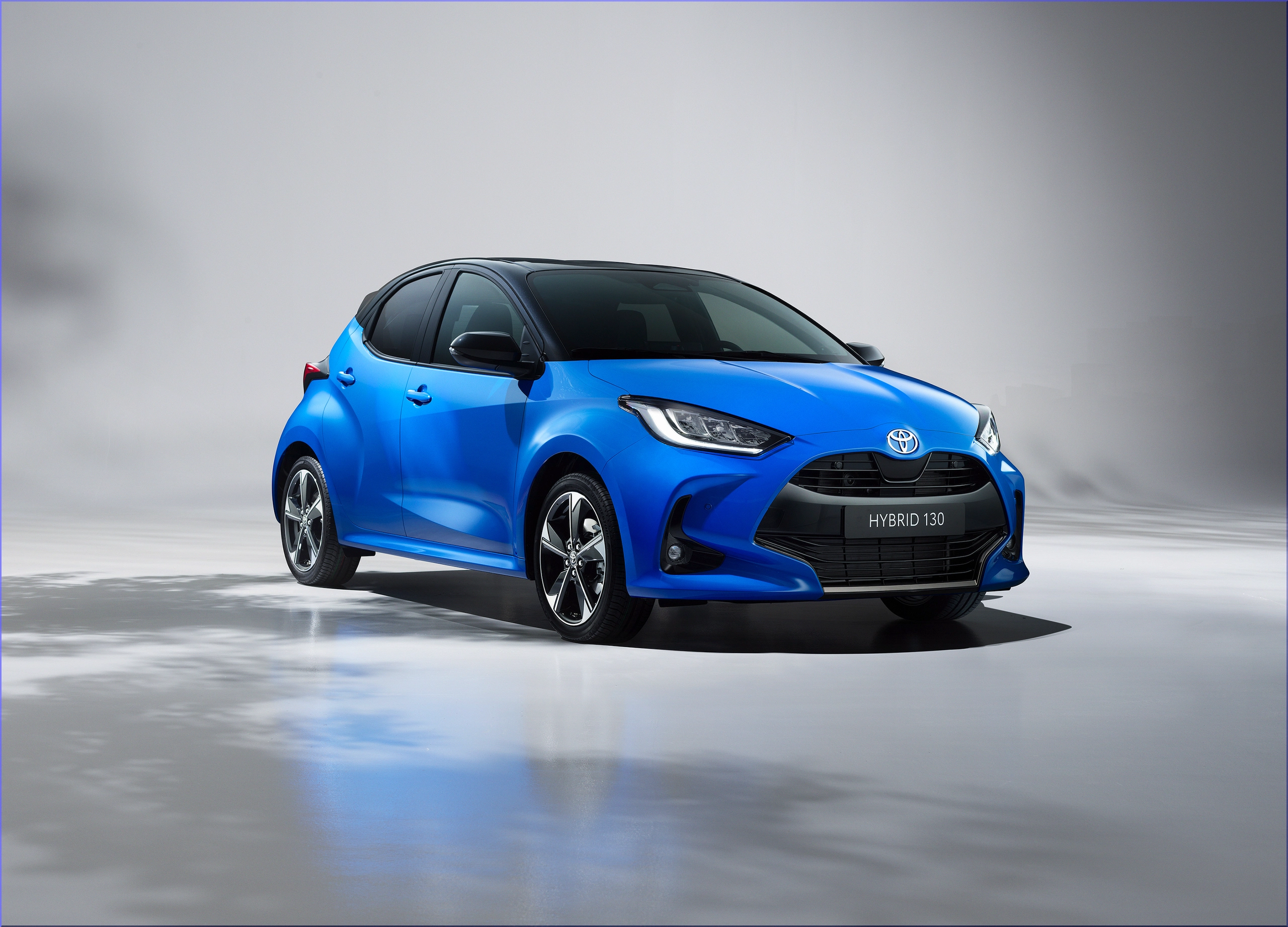 Toyota yaris self charging hybrid mpg store