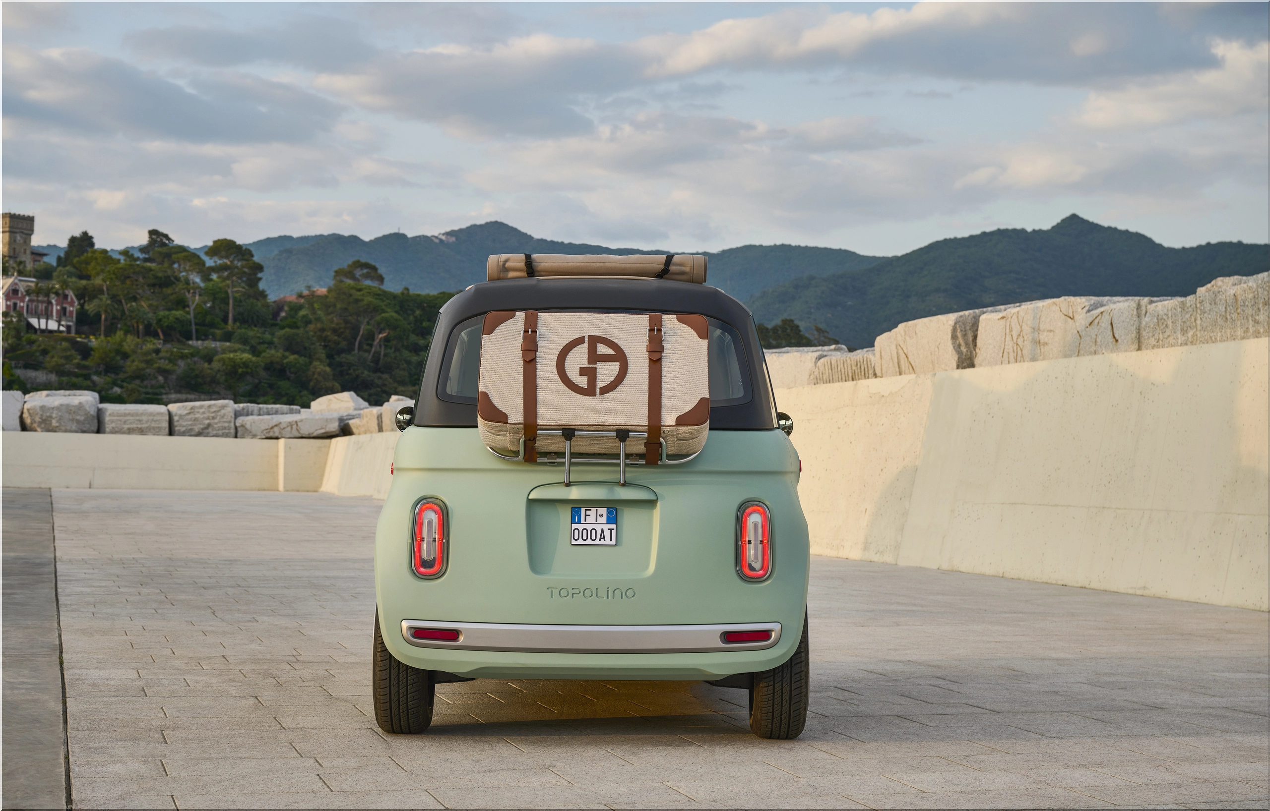 The Fiat Topolino is Back: A Retro Electric Quadricycle for the Modern ...