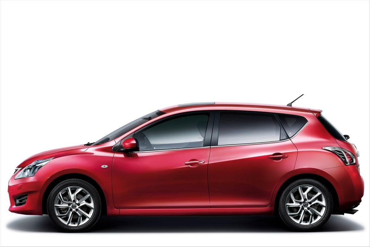 2012 Nissan Tiida PURE DRIVE revolutionary powertrain | Car Division