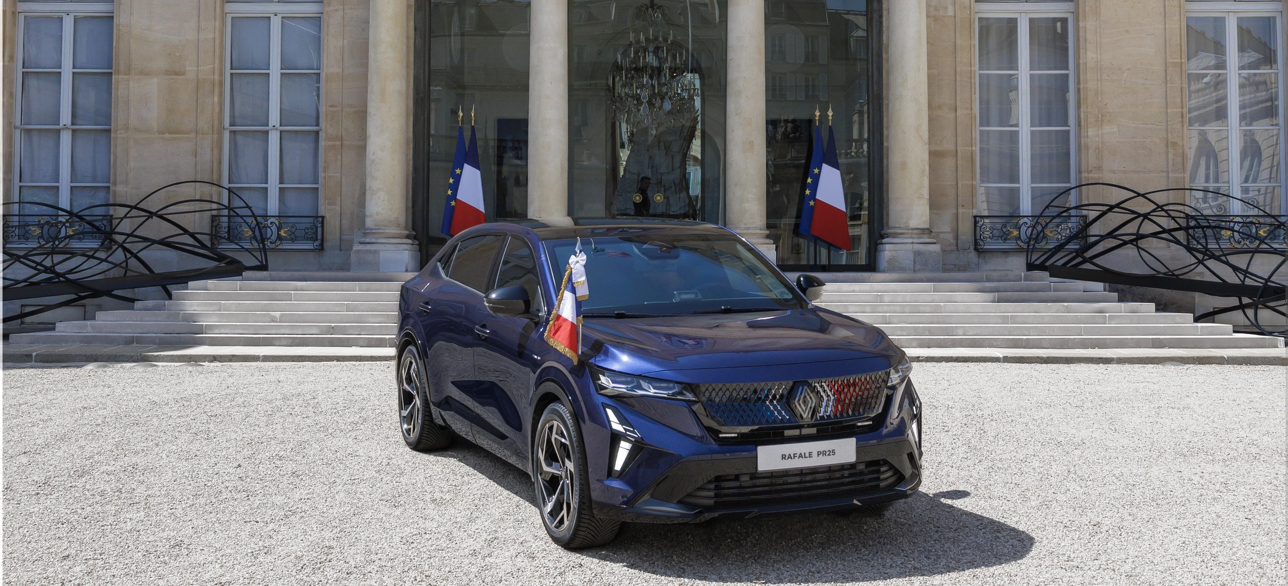 Renault Rafale Hybrid: 300 HP 4x4 Armored Flagship for the French ...