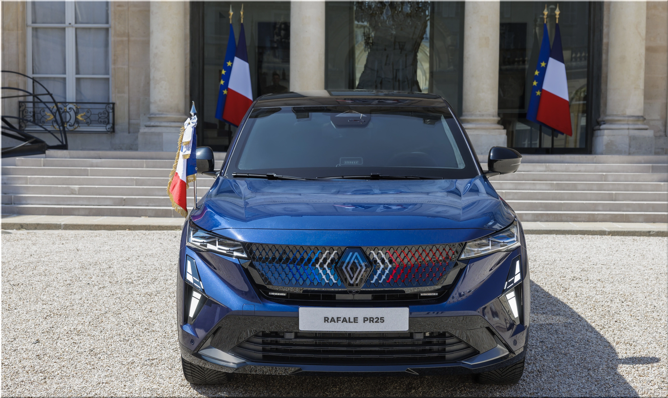 Renault Rafale Hybrid: 300 HP 4x4 Armored Flagship for the French ...