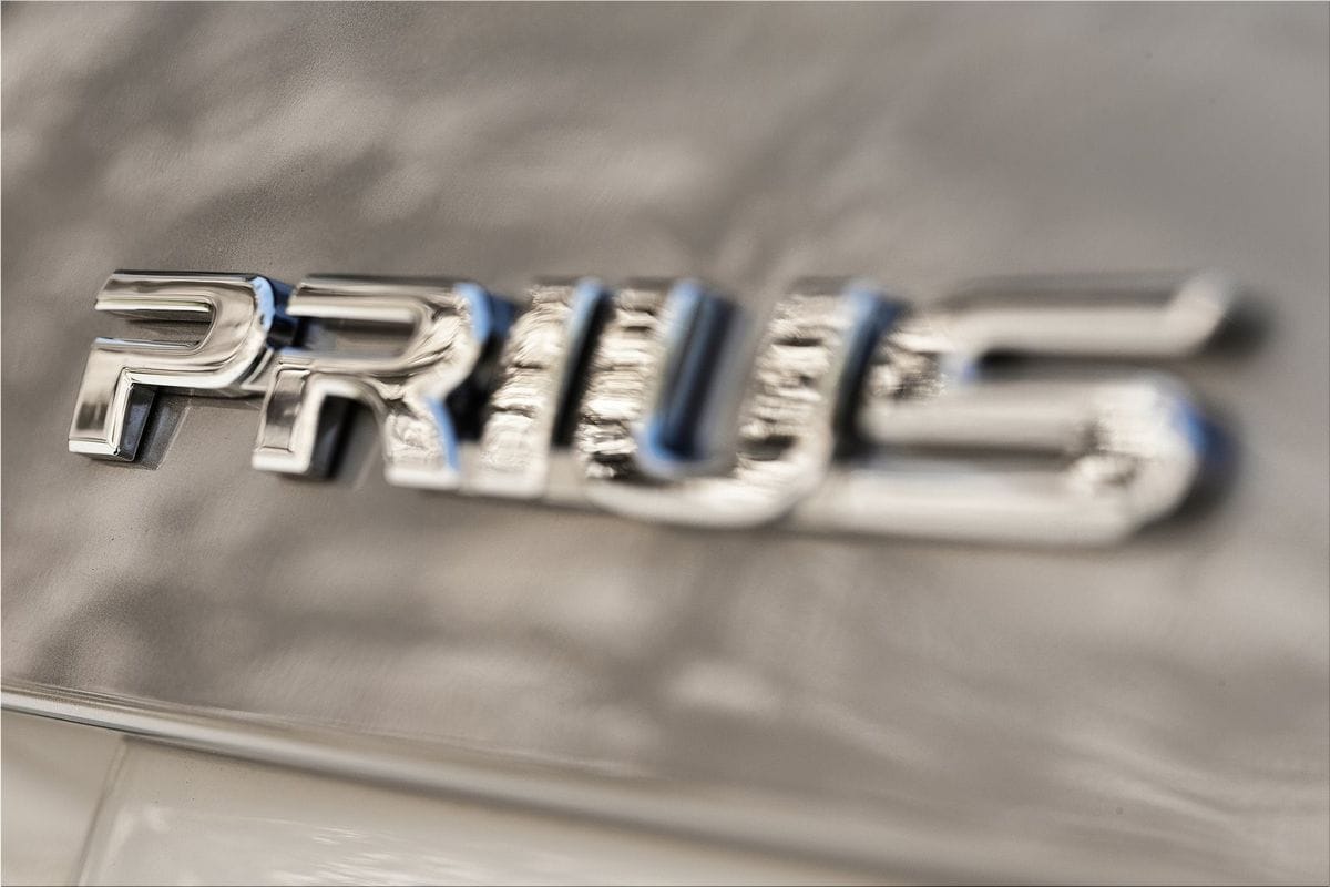 Toyota Prius Plug-in Hybrid with Hybrid Synergy Drive architecture ...