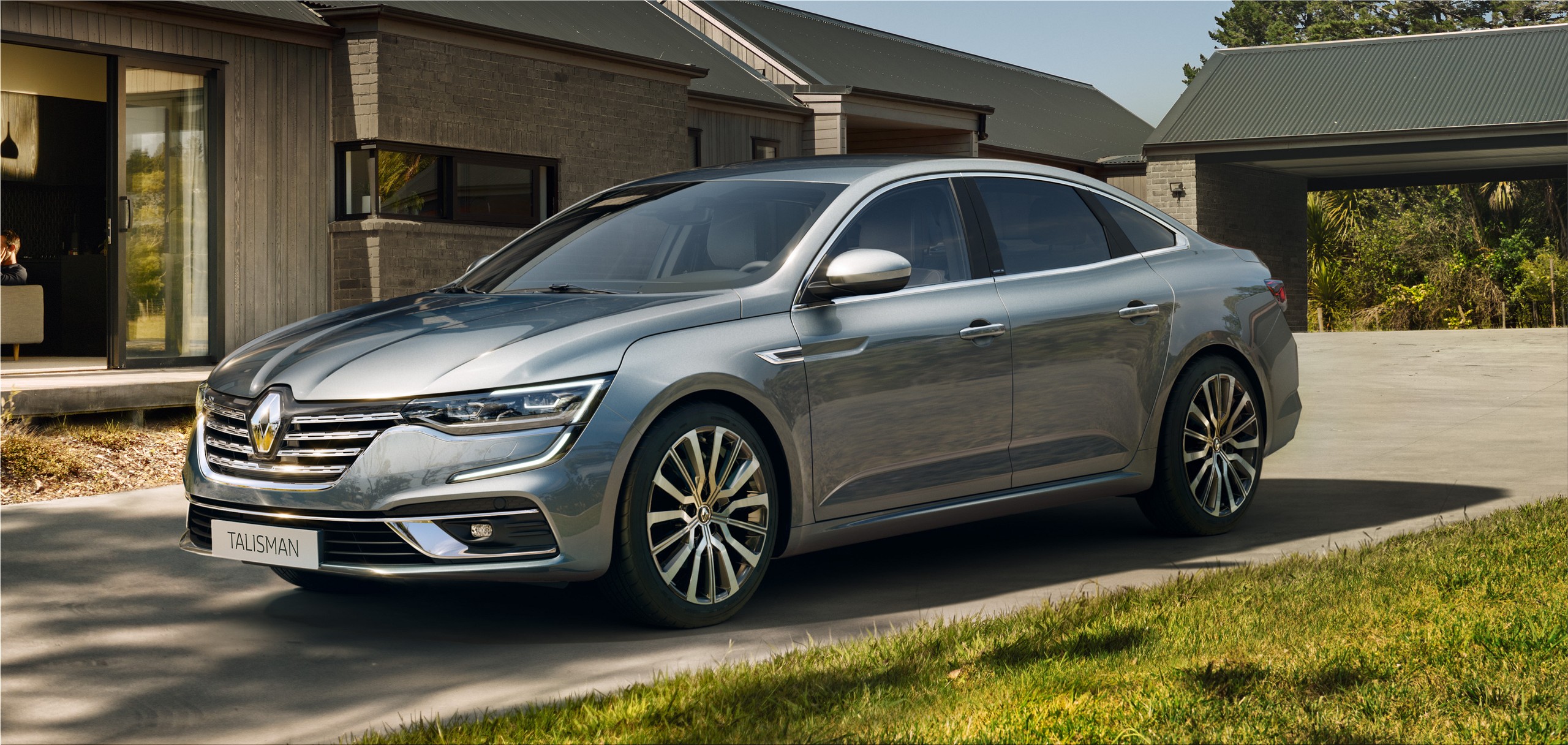 Renault Talisman Initiale Paris with the latest technology | Car Division Renault Talisman Initiale Paris with the latest technology | Car Division